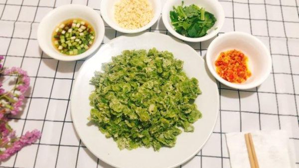 蒸榆钱的做法_榆钱怎么蒸才好吃-第1张图片-山城妙识