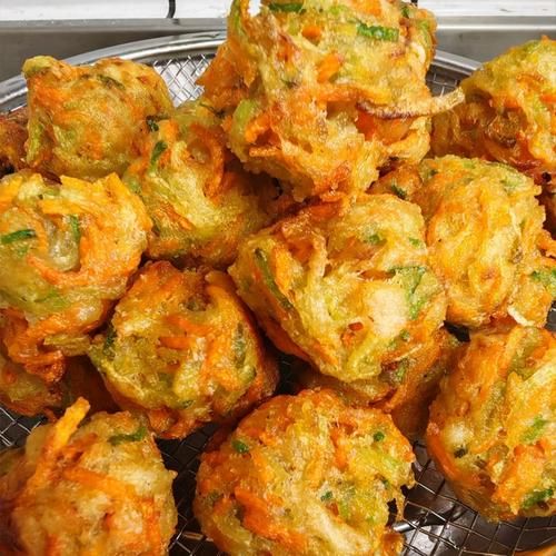 炸素萝卜丸子怎么做_炸素萝卜丸子配方比例-第2张图片-山城妙识 炸素萝卜丸子怎么做_炸素萝卜丸子配方比例-第2张图片-山城妙识