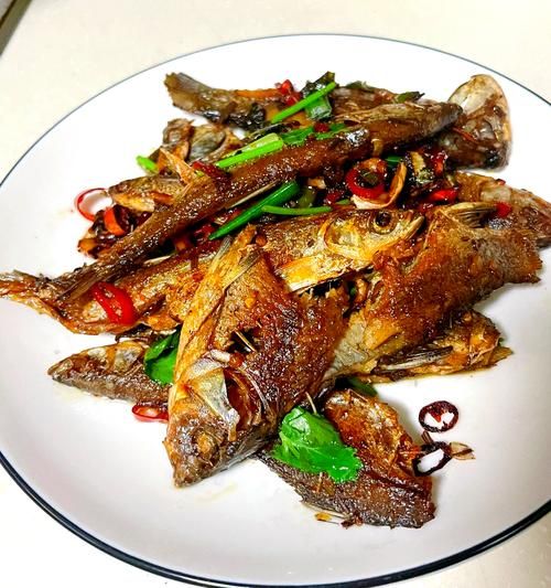 湖南香煎鲫鱼怎么做_香煎鲫鱼如何外酥里嫩-第3张图片-山城妙识 湖南香煎鲫鱼怎么做_香煎鲫鱼如何外酥里嫩-第3张图片-山城妙识