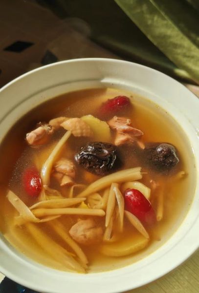 冬季汤类做法大全_适合全家人的暖身汤有哪些-第1张图片-山城妙识