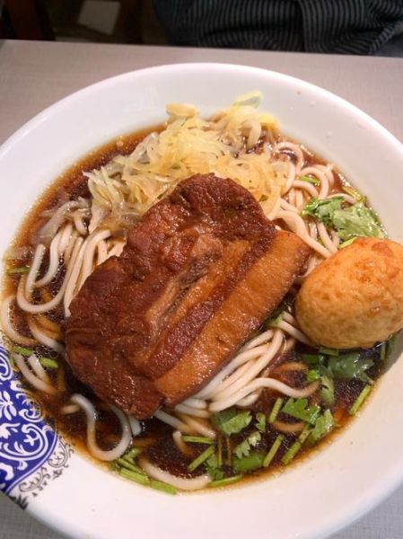 大肉面怎么做才好吃_大肉面是哪里的特色-第1张图片-山城妙识