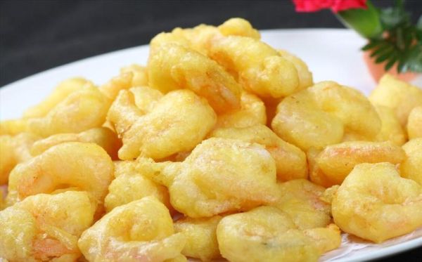 软炸虾仁用什么面粉_低筋面粉还是玉米淀粉-第2张图片-山城妙识