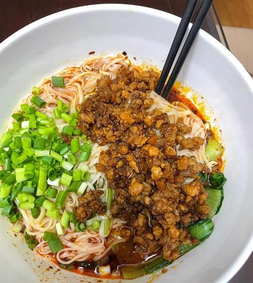 重庆小面杂酱正宗炒法_杂酱怎么炒才香-第1张图片-山城妙识