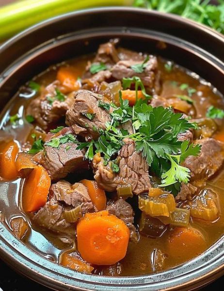 怎样炖牛肉汤更入味_牛肉汤怎么炖不腥-第1张图片-山城妙识