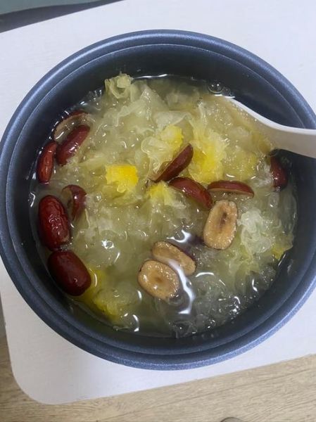 银耳红枣羹怎么做粘稠_银耳红枣羹不粘稠怎么办-第2张图片-山城妙识