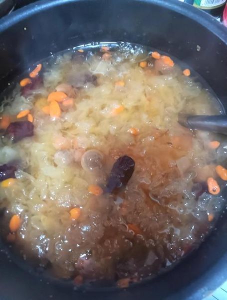 银耳红枣羹怎么做粘稠_银耳红枣羹不粘稠怎么办-第1张图片-山城妙识