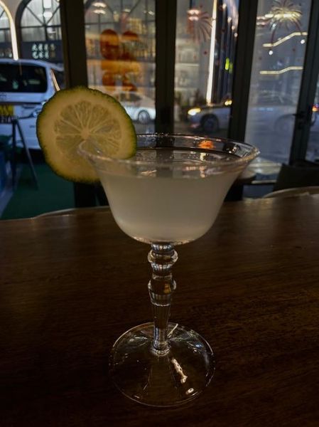 玛格丽特鸡尾酒怎么喝_玛格丽特鸡尾酒口感特点-第1张图片-山城妙识