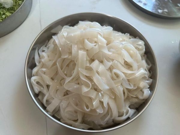 家庭面皮最简单的做法_怎么和面不裂-第2张图片-山城妙识 家庭面皮最简单的做法_怎么和面不裂-第2张图片-山城妙识