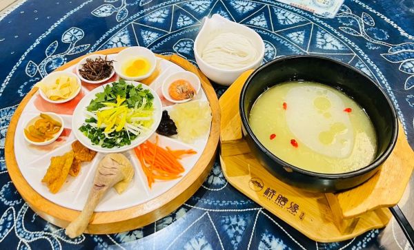 过桥米线图片大全_过桥米线怎么做才正宗-第2张图片-山城妙识