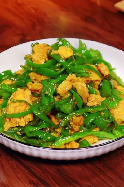 辣椒炒鸡蛋怎么做_辣椒炒鸡蛋先炒哪个-第1张图片-山城妙识 辣椒炒鸡蛋怎么做_辣椒炒鸡蛋先炒哪个-第1张图片-山城妙识