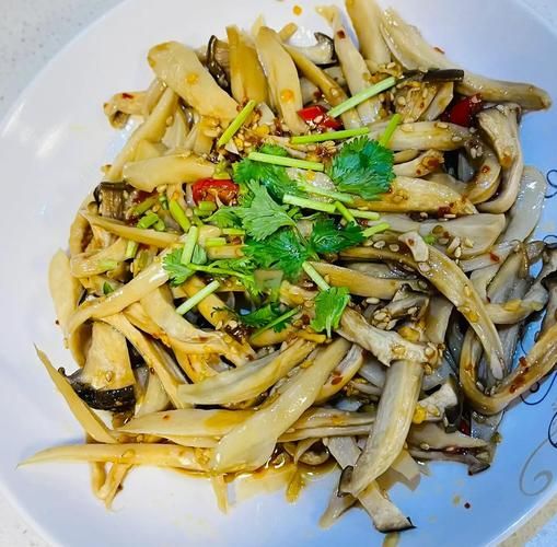 凉拌蘑菇怎么做_凉拌蘑菇的家常做法大全-第2张图片-山城妙识 凉拌蘑菇怎么做_凉拌蘑菇的家常做法大全-第2张图片-山城妙识