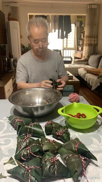 江米包粽子煮多长时间_冷水下锅还是热水-第2张图片-山城妙识 江米包粽子煮多长时间_冷水下锅还是热水-第2张图片-山城妙识