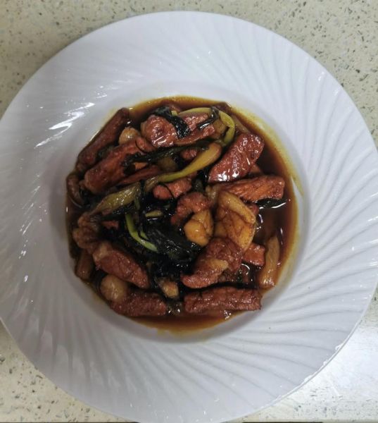 红烧肉怎么炒糖色_红烧肉上色用冰糖还是白糖-第3张图片-山城妙识 红烧肉怎么炒糖色_红烧肉上色用冰糖还是白糖-第3张图片-山城妙识