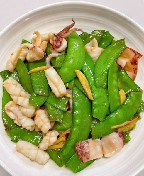 鱿鱼炒荷兰豆怎么做_荷兰豆焯水几分钟-第1张图片-山城妙识
