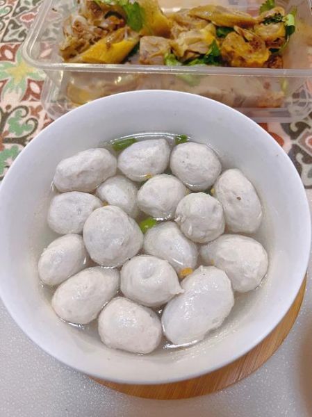 新鲜肉丸子汤怎么做好吃_肉丸子汤的家常做法-第1张图片-山城妙识