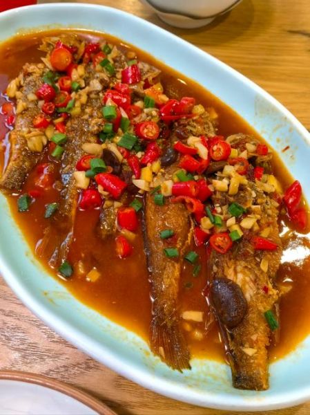 红烧黄花鱼怎么做才好吃_红烧黄花鱼最正宗的做法-第1张图片-山城妙识