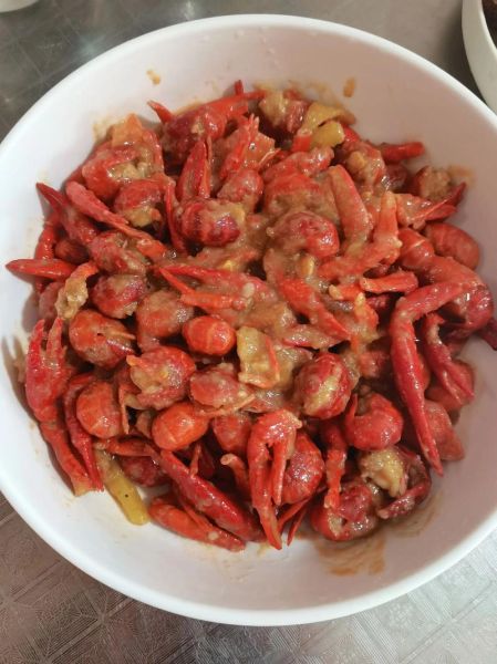 蒜泥龙虾怎么做_蒜泥龙虾做法大全-第2张图片-山城妙识