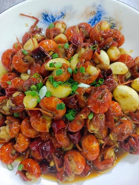 香辣虾球怎么做好吃_家常做法步骤详解-第2张图片-山城妙识