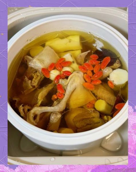 鸽子汤和什么一起炖最补_鸽子煲汤最佳搭配-第1张图片-山城妙识 鸽子汤和什么一起炖最补_鸽子煲汤最佳搭配-第1张图片-山城妙识