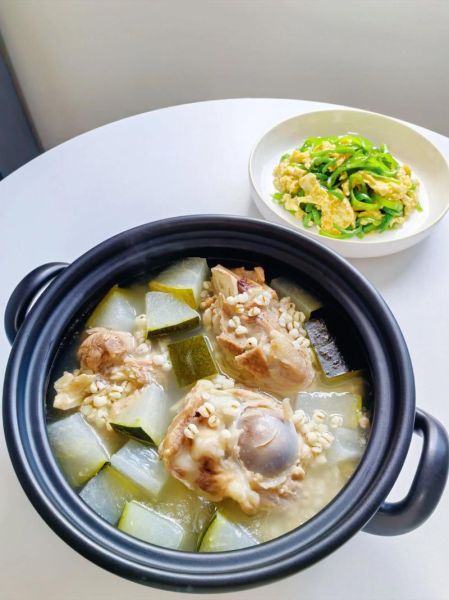 冬瓜大骨头汤怎么炖好喝_冬瓜大骨头汤的做法窍门-第2张图片-山城妙识 冬瓜大骨头汤怎么炖好喝_冬瓜大骨头汤的做法窍门-第2张图片-山城妙识