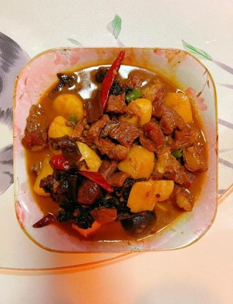 高压锅土豆炖牛肉怎么做_需要多长时间-第3张图片-山城妙识 高压锅土豆炖牛肉怎么做_需要多长时间-第3张图片-山城妙识