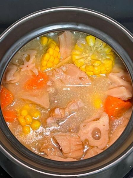 玉米莲藕排骨汤的做法_怎么炖才清甜不腻-第1张图片-山城妙识 玉米莲藕排骨汤的做法_怎么炖才清甜不腻-第1张图片-山城妙识