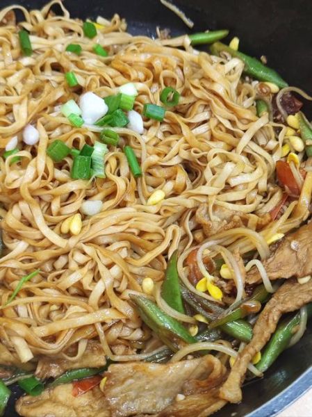 闷面条的家常做法_怎么做好吃又劲道-第1张图片-山城妙识 闷面条的家常做法_怎么做好吃又劲道-第1张图片-山城妙识