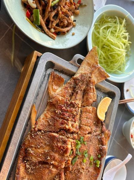 红烧虹鳟鱼怎么做才好吃_正宗做法窍门-第3张图片-山城妙识