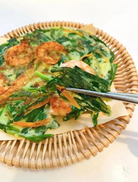 韩国韭菜煎饼怎么做_韭菜煎饼面糊比例-第2张图片-山城妙识