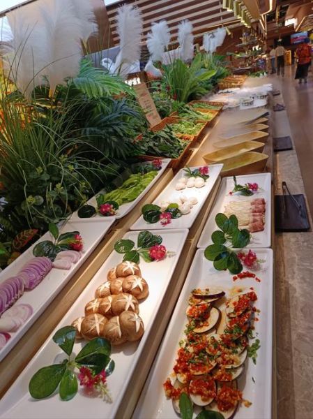 自助餐菜品图片大全_如何选菜不踩雷-第1张图片-山城妙识