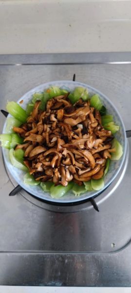香菇菜心最正宗的做法_香菇菜心焯水几分钟-第2张图片-山城妙识 香菇菜心最正宗的做法_香菇菜心焯水几分钟-第2张图片-山城妙识