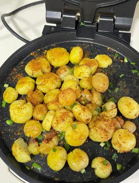 电饼铛土豆饼怎么做_土豆饼用哪种土豆最好-第1张图片-山城妙识