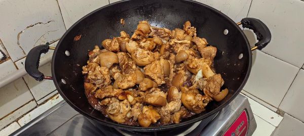 猪蹄炖玉米怎么做_猪蹄炖玉米需要焯水吗-第3张图片-山城妙识