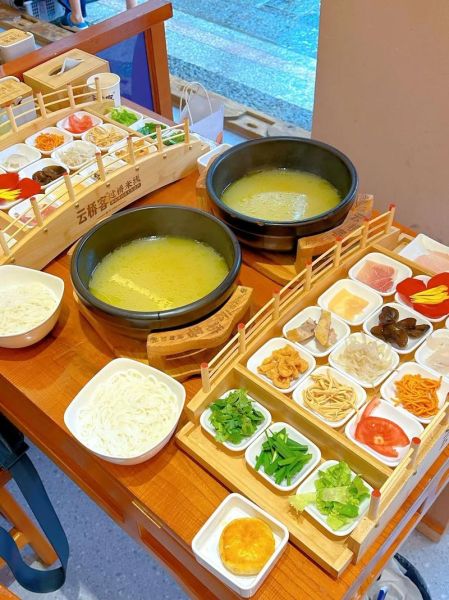 云南有什么特色小吃_云南过桥米线哪家最正宗-第1张图片-山城妙识