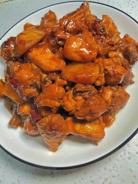 红烧土豆鸡块怎么烧好吃又嫩_鸡块不柴的秘诀-第3张图片-山城妙识 红烧土豆鸡块怎么烧好吃又嫩_鸡块不柴的秘诀-第3张图片-山城妙识