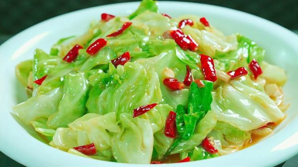 炒圆白菜用焯水吗_圆白菜要不要焯水再炒-第1张图片-山城妙识