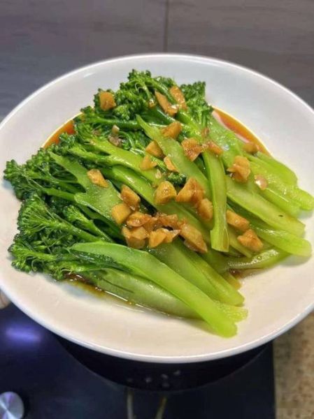 炒西兰花用焯水吗_焯水时间多久-第2张图片-山城妙识 炒西兰花用焯水吗_焯水时间多久-第2张图片-山城妙识