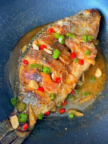 鲤鱼怎么做好吃_家常红烧鲤鱼视频教程-第1张图片-山城妙识