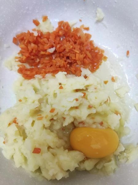 胡萝卜泥饼怎么做_胡萝卜泥饼的做法大全-第1张图片-山城妙识