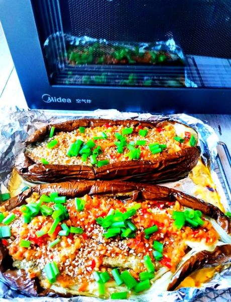 烧烤茄子蒜蓉酱怎么做_蒜蓉酱配方比例-第3张图片-山城妙识