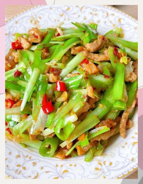 韭黄炒肉丝怎么炒才嫩_韭黄炒肉丝要不要焯水-第2张图片-山城妙识 韭黄炒肉丝怎么炒才嫩_韭黄炒肉丝要不要焯水-第2张图片-山城妙识