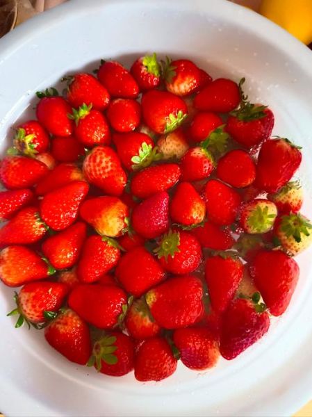 草莓酱配什么好吃_草莓酱吃法大全-第1张图片-山城妙识