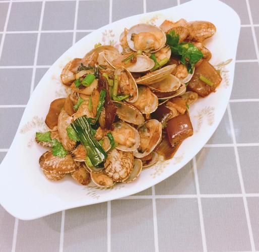 爆炒蛤蜊怎么做_爆炒蛤蜊要不要焯水-第3张图片-山城妙识 爆炒蛤蜊怎么做_爆炒蛤蜊要不要焯水-第3张图片-山城妙识