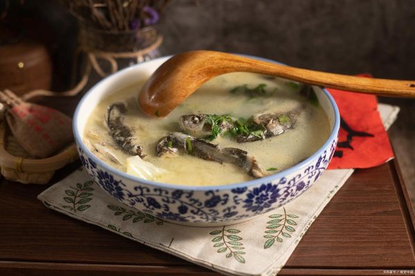 泥鳅汤怎么烧才会白_泥鳅汤变白秘诀-第3张图片-山城妙识