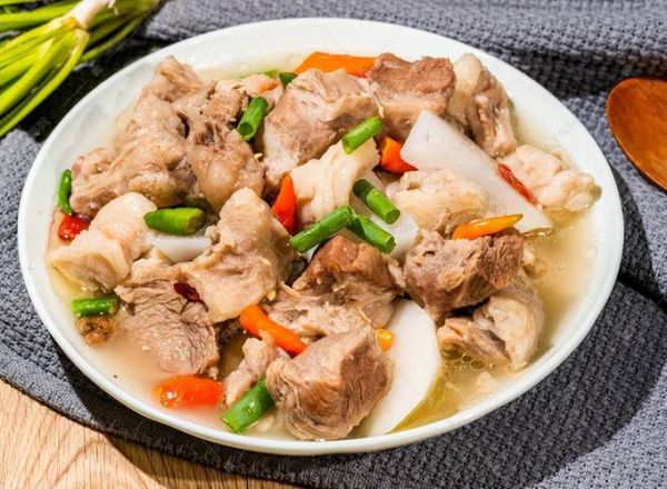 羊肉怎么做好吃又简单_羊肉去膻味技巧-第1张图片-山城妙识