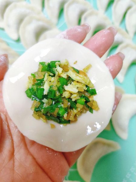 韭菜鸡蛋饺子馅怎么做_素馅饺子馅做法大全-第3张图片-山城妙识 韭菜鸡蛋饺子馅怎么做_素馅饺子馅做法大全-第3张图片-山城妙识