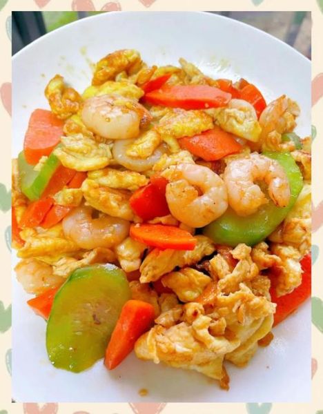 虾仁炒黄瓜怎么做_虾仁炒黄瓜热量高吗-第3张图片-山城妙识