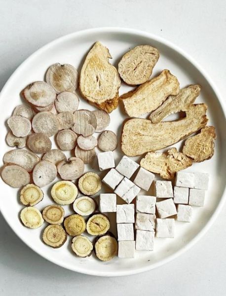 吃什么可以祛斑排毒_哪些食物美白淡斑最快-第1张图片-山城妙识