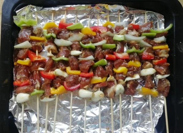 家庭自制烤羊肉怎么腌制_烤箱温度和时间如何掌握-第3张图片-山城妙识