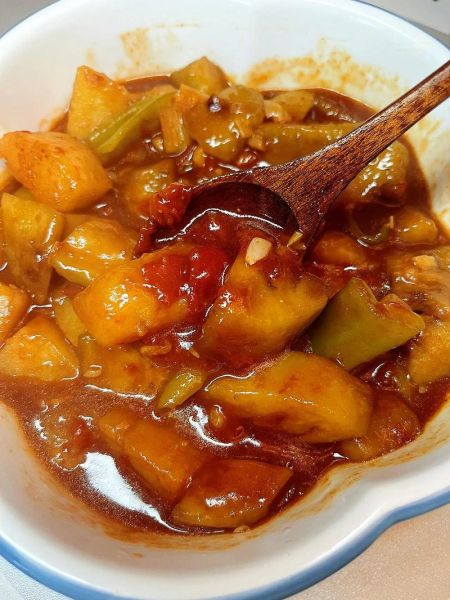 茄子土豆乱炖怎么做_家常做法步骤详解-第1张图片-山城妙识